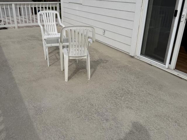 Large Private Room with Patio and Separate Enteanc