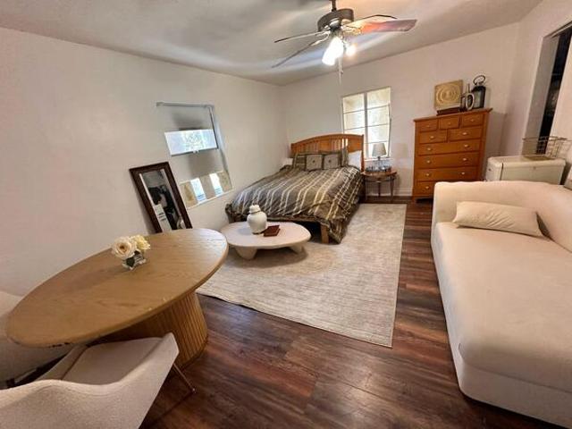 Large Private Rooms in Perfect Location. Minutes from Ybor, Downtown, Channelside, and more!