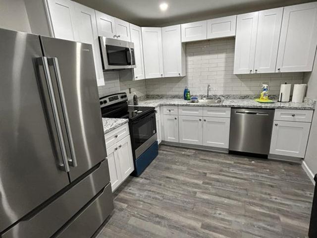 Large Private Suites in a NicelyRenovated Home, wi