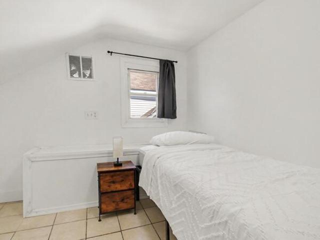 Large Renovated Fernhill Living Utilities Included Blazing WiFi Bright Spacious Fresh Clean Move In Today