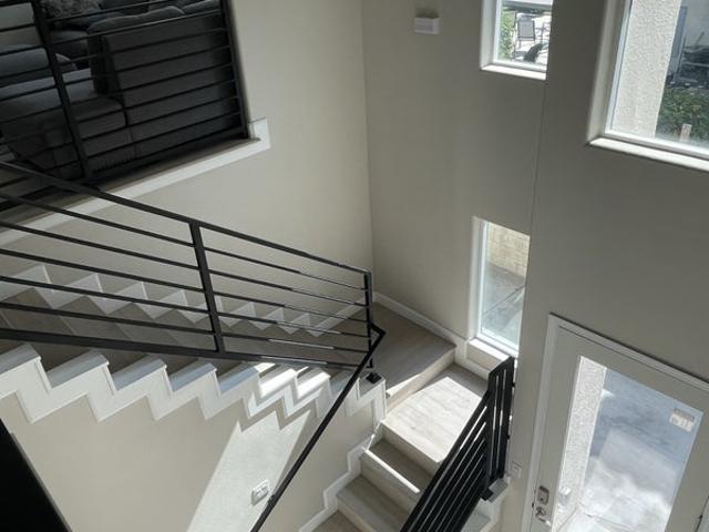 Large room near Bella Terra & Little Saigon