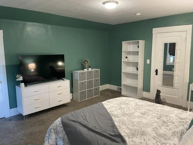 Large Room near Gonzaga University in Logan
