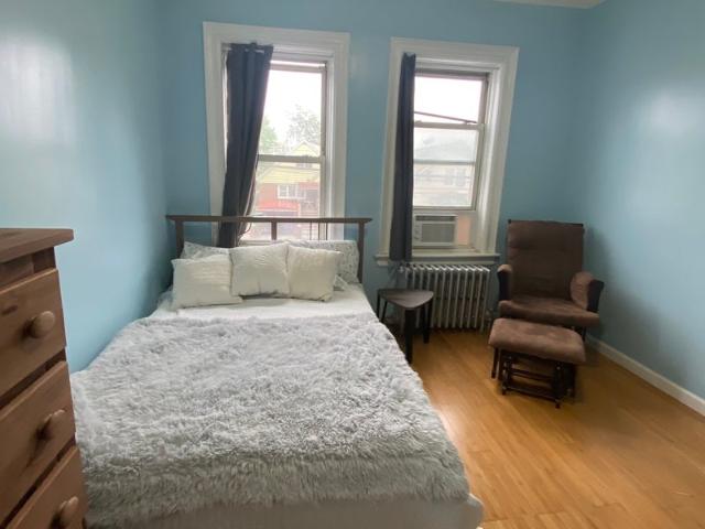 Large room available to female student only