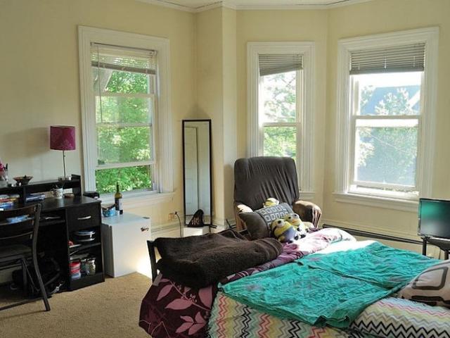 Large Room Available For Female Roommate July 1