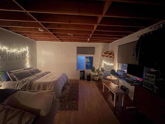 Large room available in warehouse loft apartment