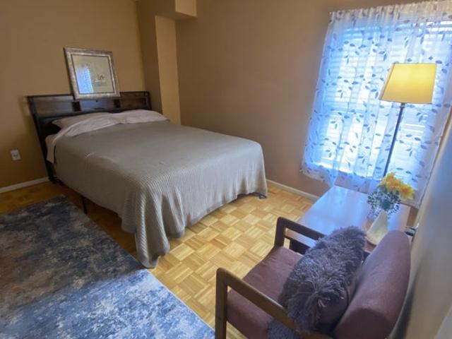 Large room fully furnished, WiFi and utilities inc