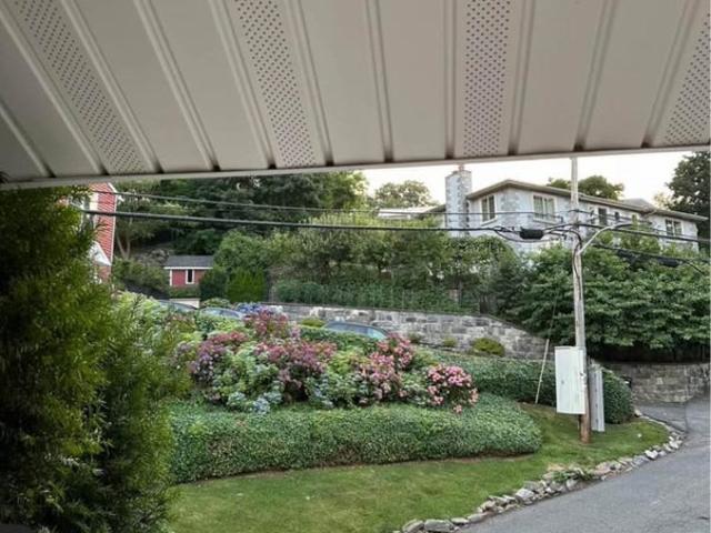 Large Room for Rent in Tuckahoe/Bronxville!