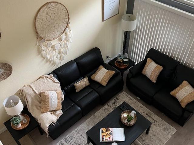 Large Room for Rent 15 min from Beach Upgraded