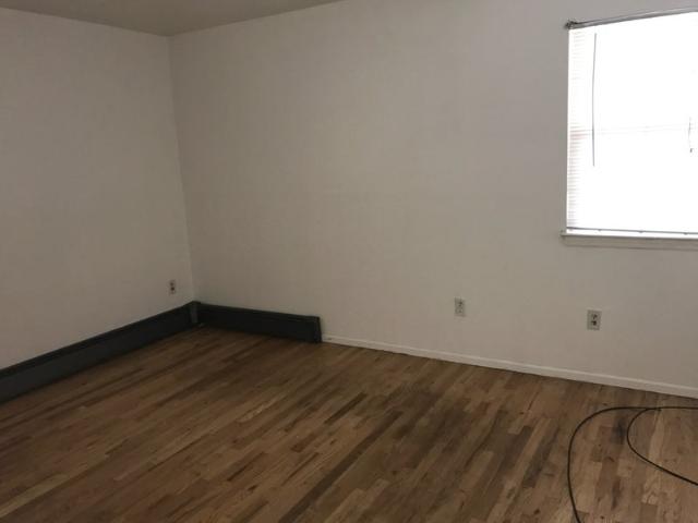 Large room for rent