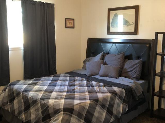 Large room for rent