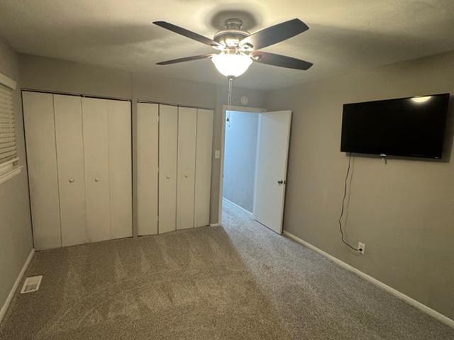 Large room for rent