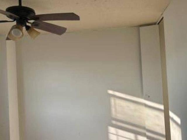Large room for rent