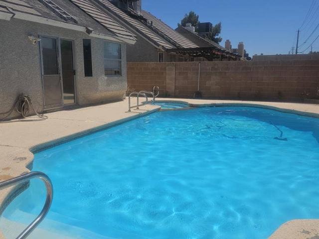 Large Room for Rent