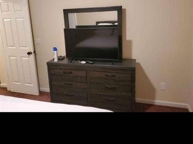 Large room for rent