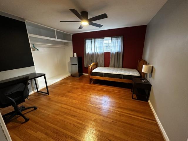 Large Room for Rent