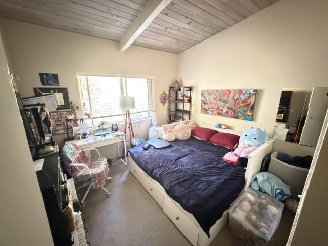 Large Room in Kentfield