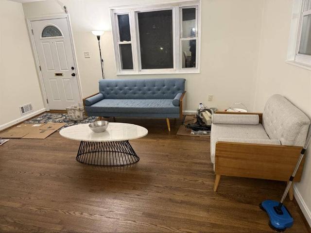 Large Room in Rockville
