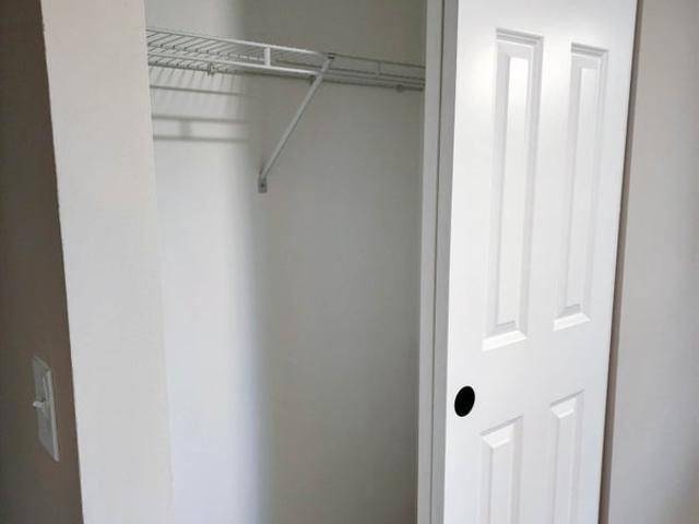 Large Room in Shared House $900 Utilities Included