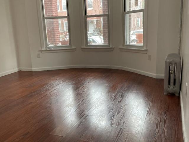Large room to rent