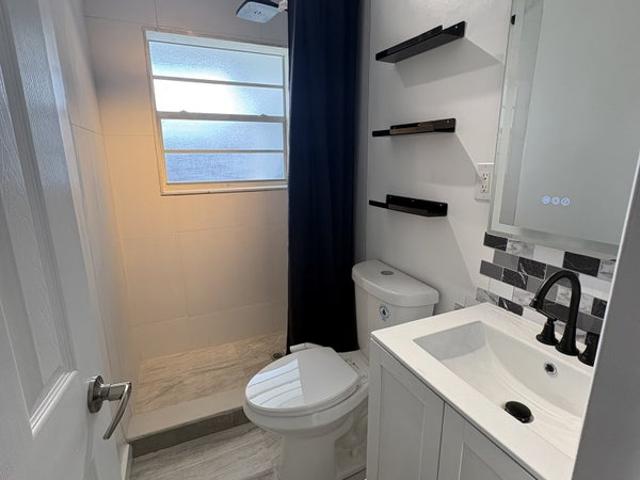 Large Room w Private Bath | Available August 1st!