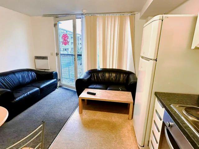 Large Room 1