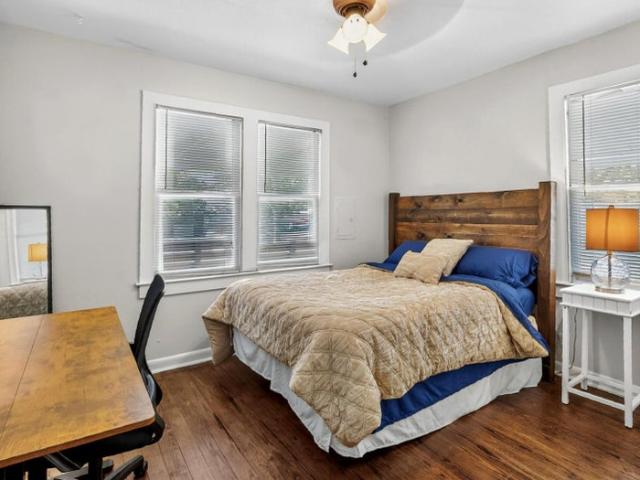 Large Rooms in Largo