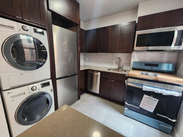 Large rooms in Newly Renovated Apartment W/D