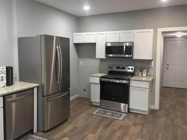 Large San Antonio Rooms