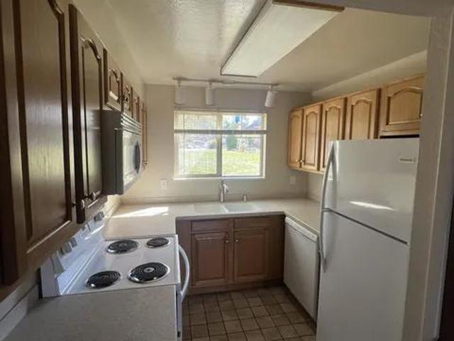 Large spacious private room with balcony