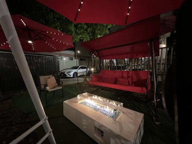 Large, Spacious Room Available in Midwood!