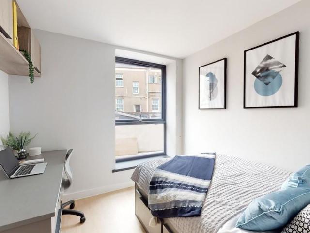 Large Studio,Blackboy Road, Exeter EX4 1 bed apartment to rent £1,213 pcm £280 pw