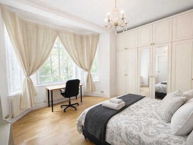 Large Studio for Summer Short Rent