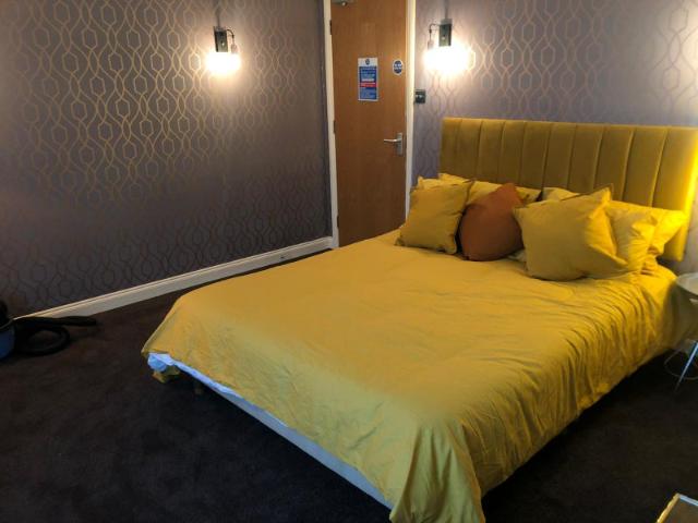 Large studio flat