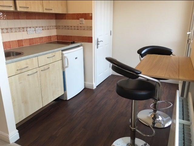 Large Studio, Separate Bedroom, Couples Welcome