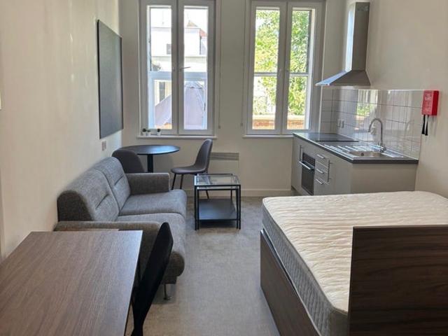 Large Studio Room