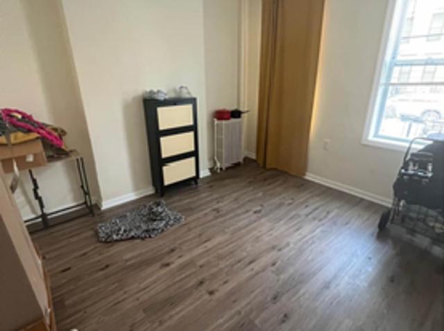 Large sunny room available