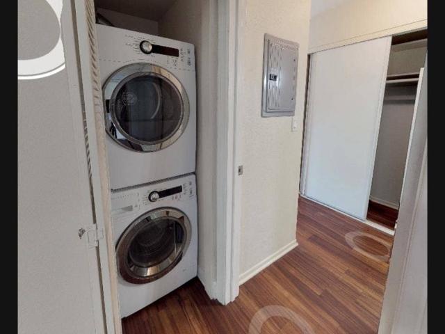 Large Suite in 2 bed Apt Pasadena