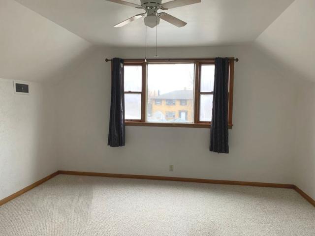Larger One Bedroom UpperACOff Street Parking