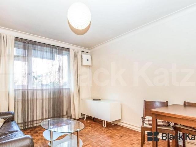 Larger than average & Mid Century apartment
