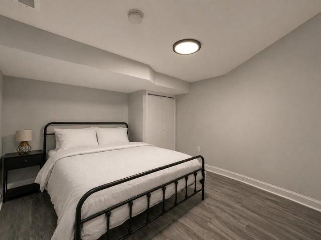 LARGEST ROOM AVAILABLE Renovated Leith Walk Home