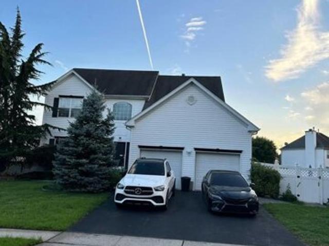 Lark Dr, South River, Home For Sale