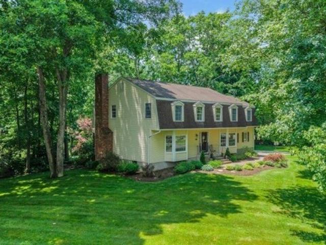 Lark Ln, Jefferson Township, Home For Sale