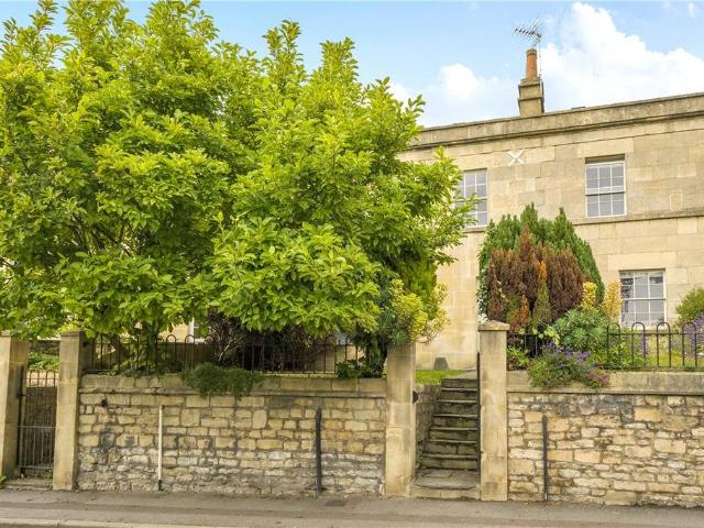 Lark Place, Bath, BA1 3 bed terraced house to rent £2,150 pcm £496 pw