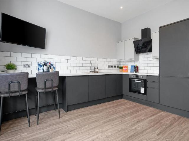 Larkdale Street, Nottingham NG7, 2 bed flat to rent, £1,250 pcm | PrimeLocation