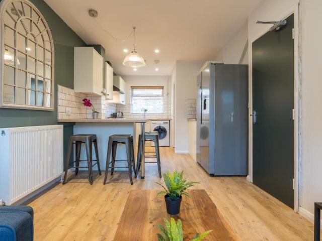 Larkdale Street, Nottingham NG7, 4 bed terraced house to rent, £585 pppm | PrimeLocation