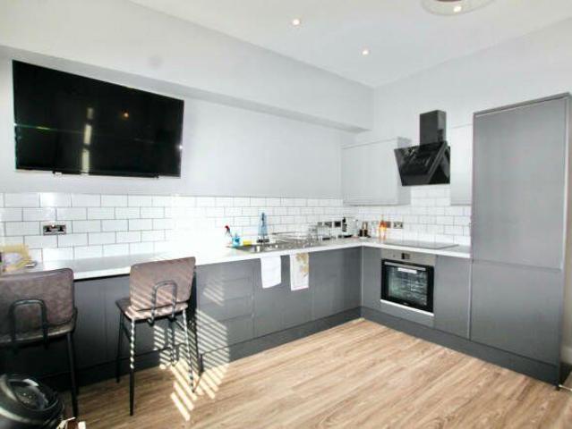Larkdale Street, Nottingham, Nottinghamshire NG7, 2 bed flat to rent, £1,300 pcm | PrimeLocation