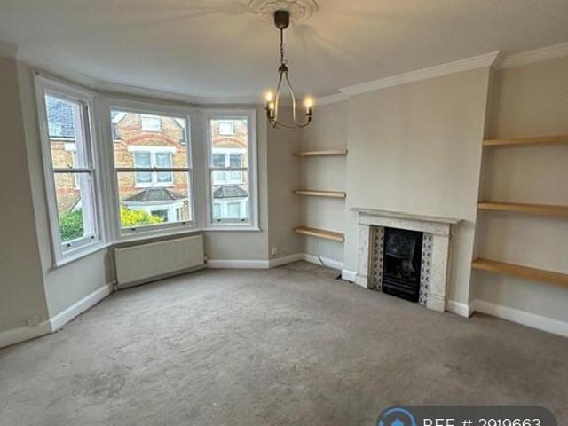 Larkfield Road, Richmond, TW9 2 bed flat to rent £2,000 pcm £462 pw