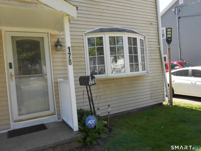 Larkin Ct, Stratford, Home For Sale