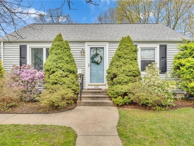 Larkin Ave, Warwick, Home For Sale