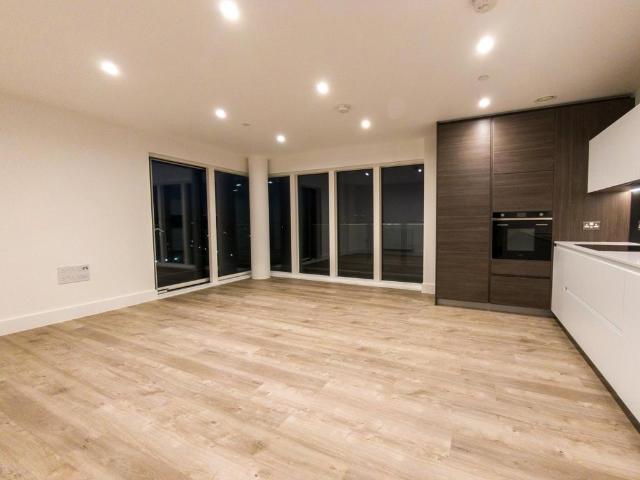 Larkin House, 307 Kidbrooke Park. 2 bed flat to rent £2,300 pcm £531 pw